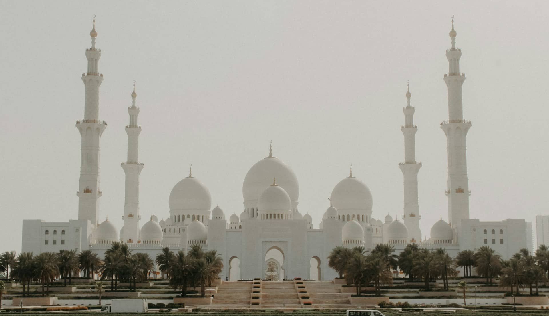 Der größte Teppich der Welt » Sheikh Zayed Moschee
